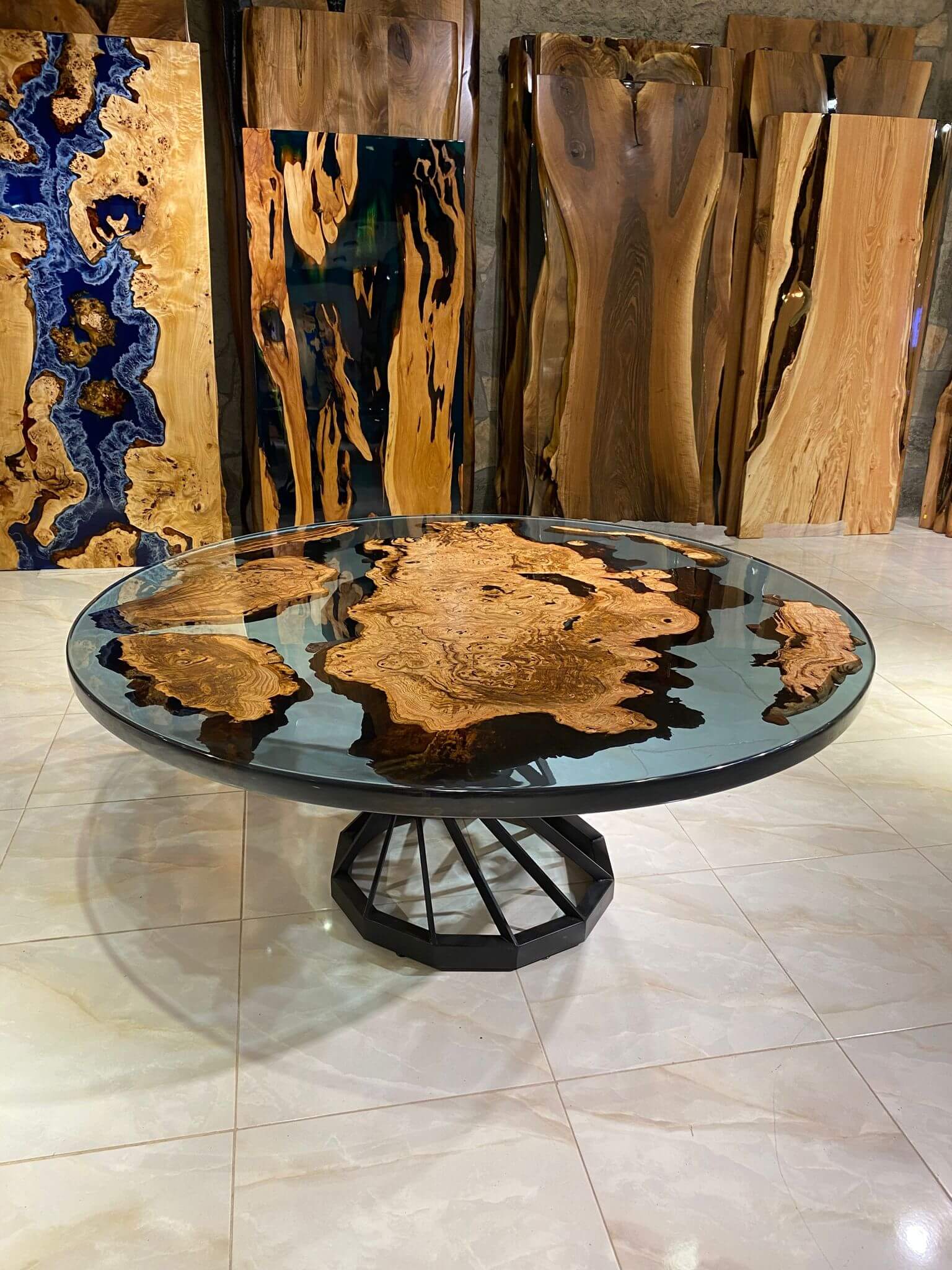 Custom Rounded Epoxy Resine Table - Gul Natural