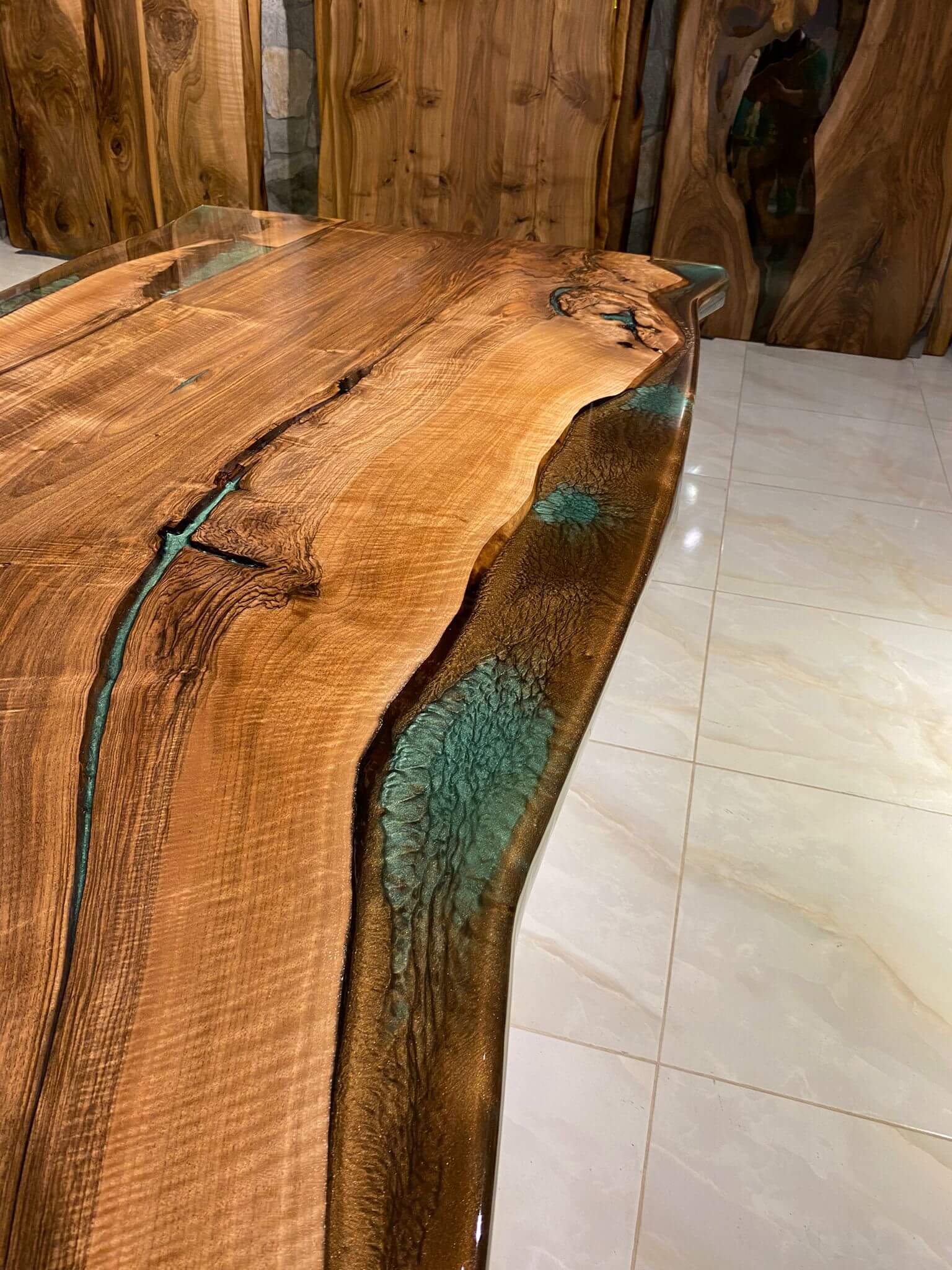 Custom Walnut Live Edge Dining Table – Gul Natural