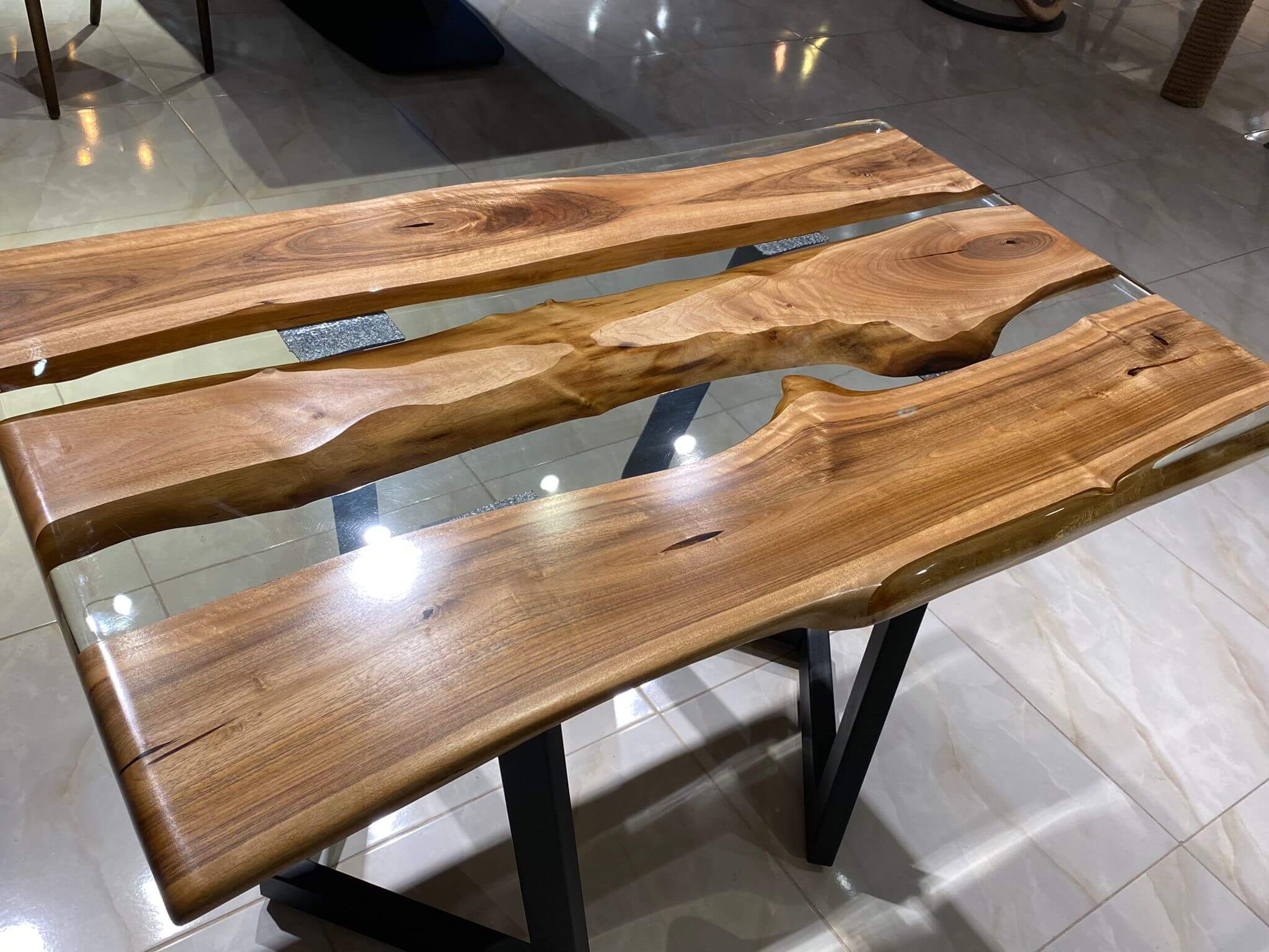 Epoxy Table Epc 668 – Gul Natural